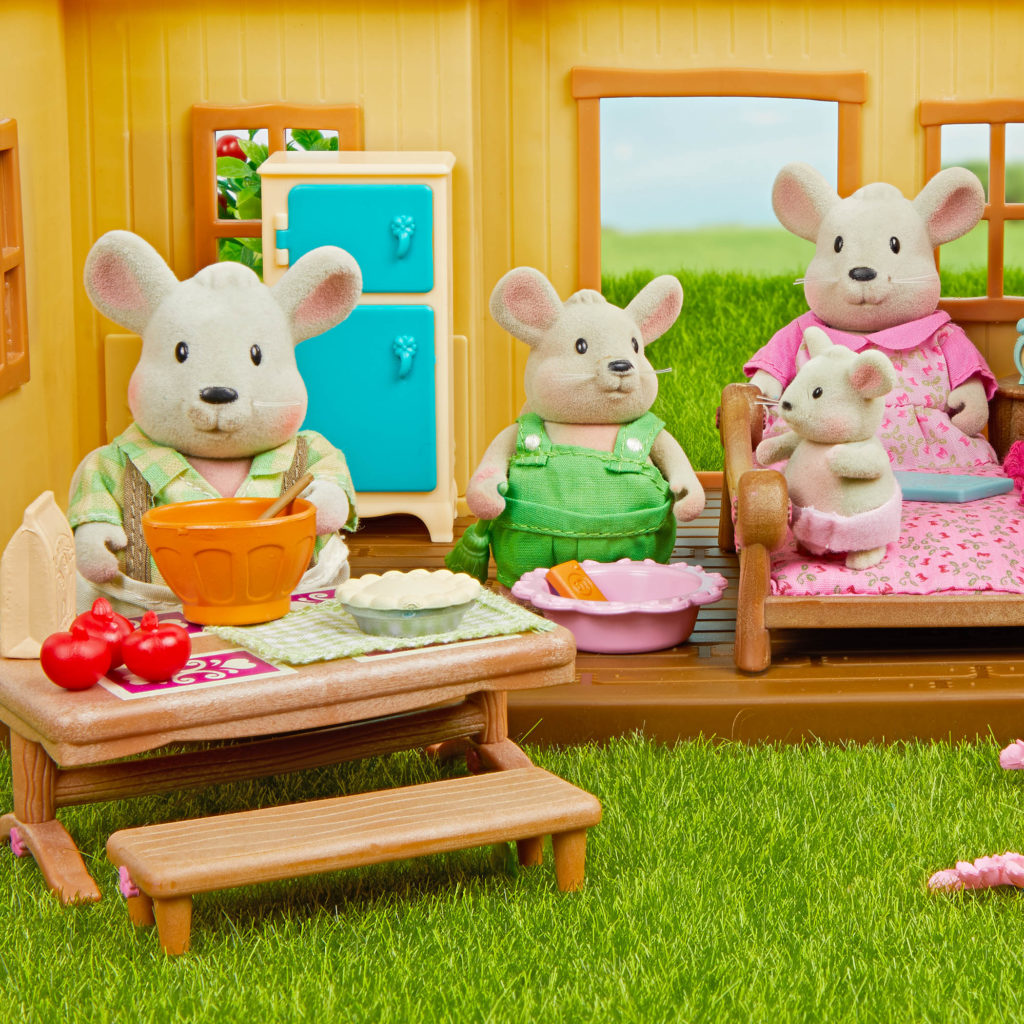 Handydandy Mouse Family | Small Animal Figurines | Li’l Woodzeez